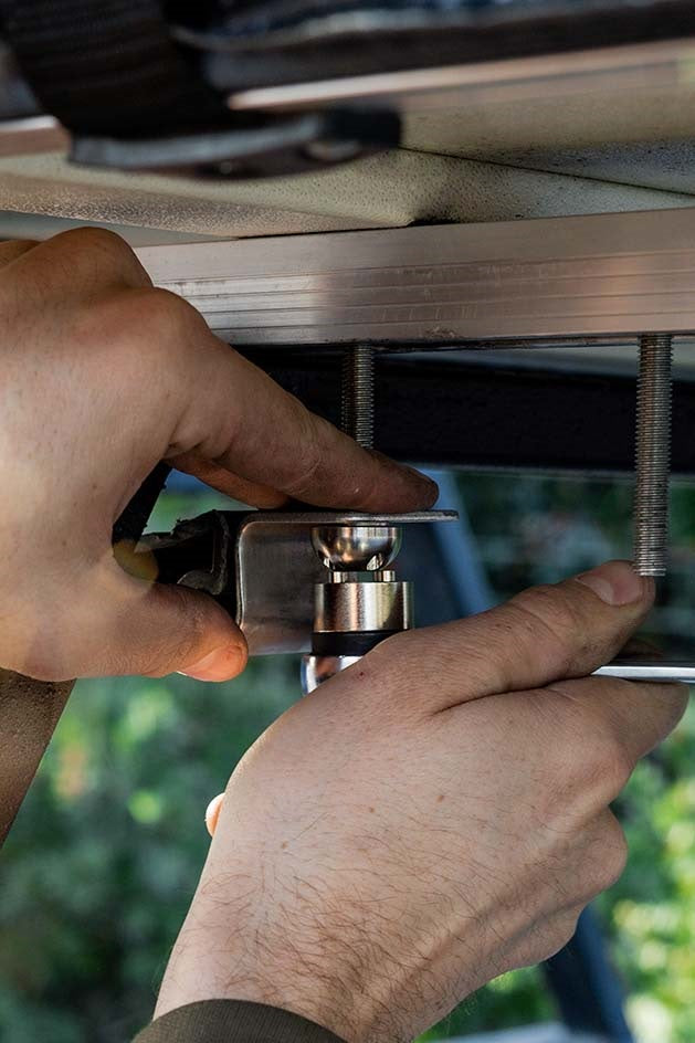 Anti Theft Locking Nuts + Key – Ventura Roof Tents